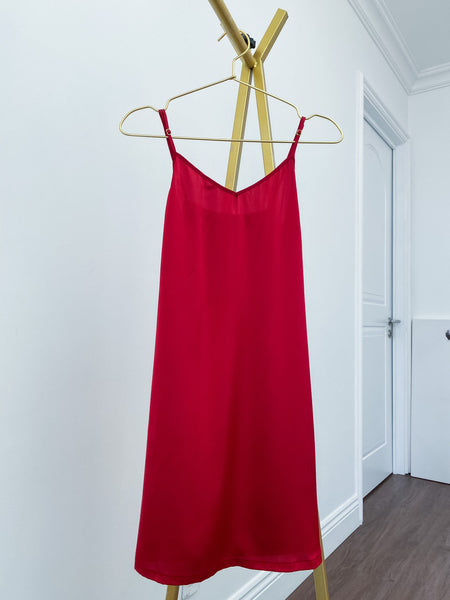 Đầm Lụa 2 Dây Basic – EM Wear